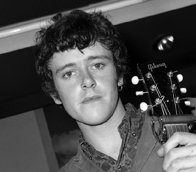 [AG杂志]民谣摇滚巨星Donovan的北美巡演之路AG283 – Acoustic Guitar 原声吉他杂志官方主页