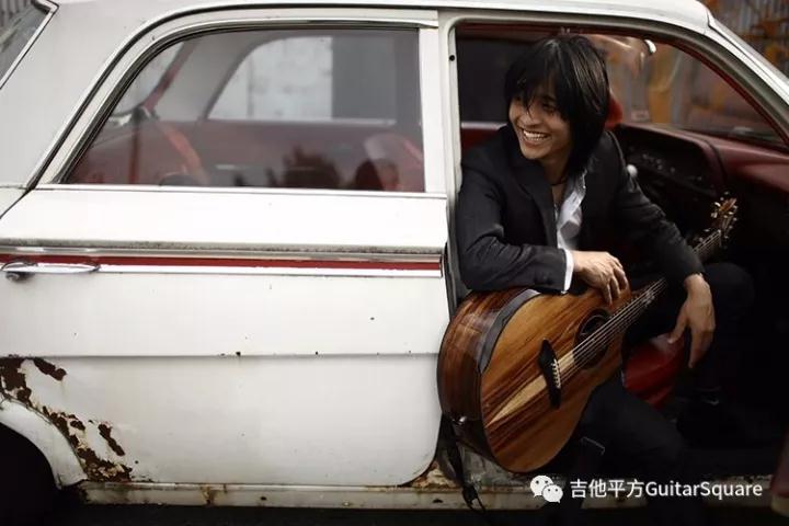 [大师风采]叹为观止! 指弹+弹唱=鬼才 Shun NG （连载2） – Acoustic Guitar 原声吉他杂志官方主页